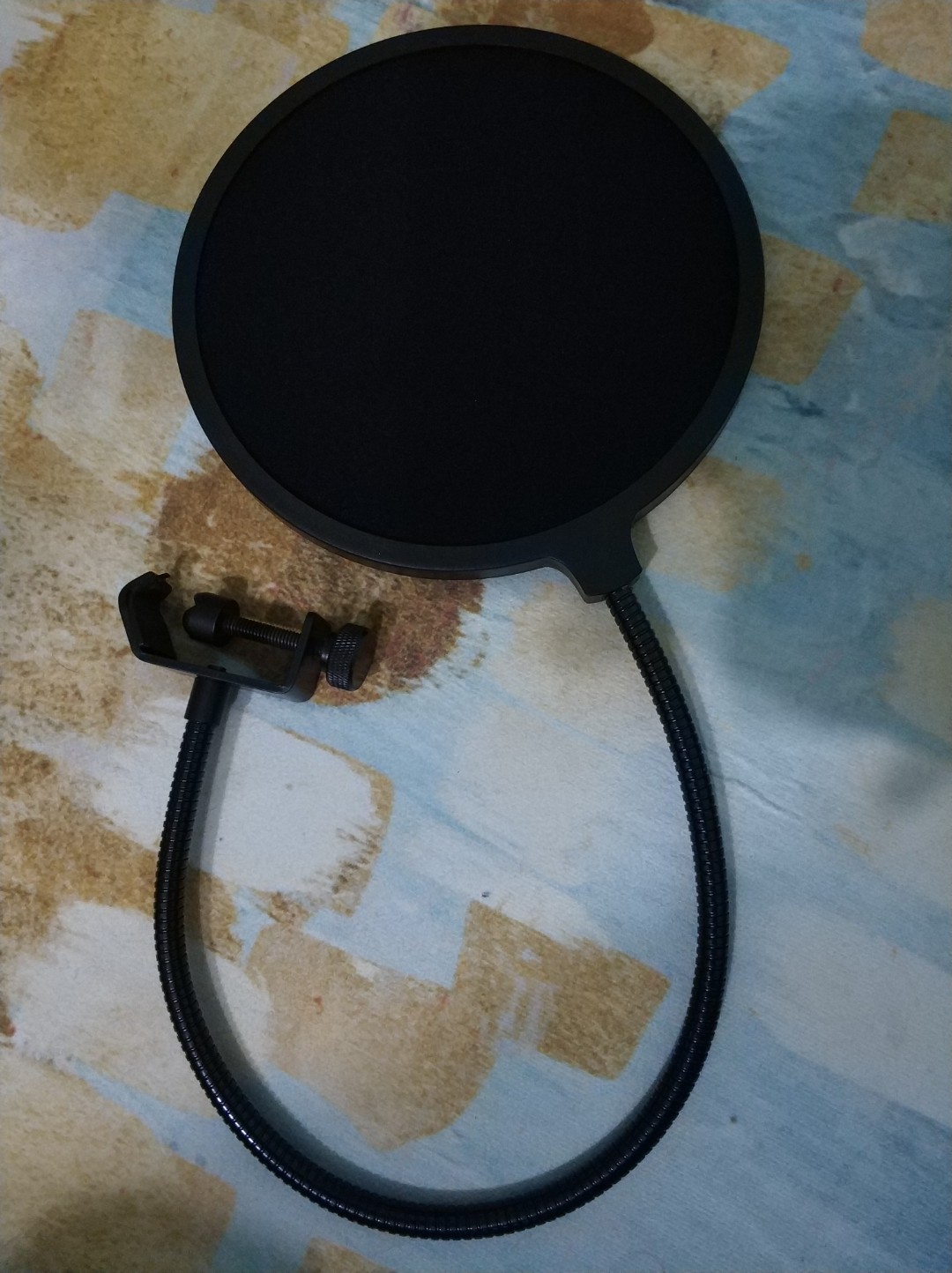 Microphone Pop Filter, Audio, Headphones & Headsets on Carousell