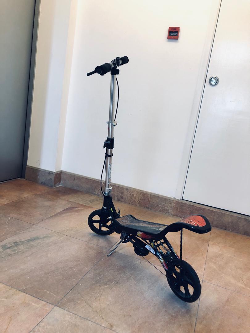 Space Scooter, Sports Equipment, Sports & Games, Skates, Rollerblades ...