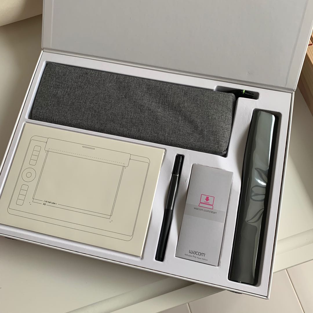 Wacom Intuos Pro Finetip Pen & Paper Clip Bundle, Computers & Tech ...