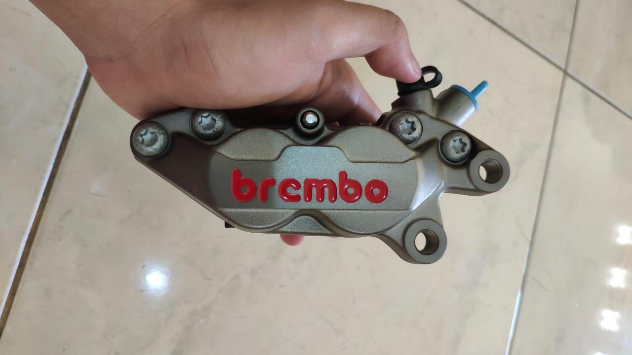 Xmax Brembo Brake Caliper 4 Piston Authentic, Motorcycles, Motorcycle ...