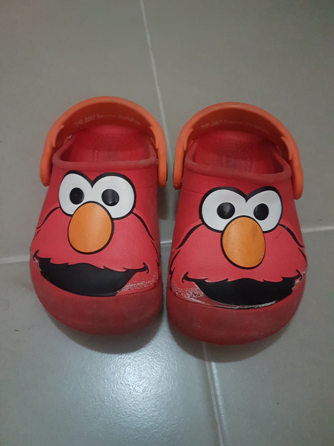 Authentic Elmo Crocs, Babies & Kids, Babies & Kids Fashion on Carousell