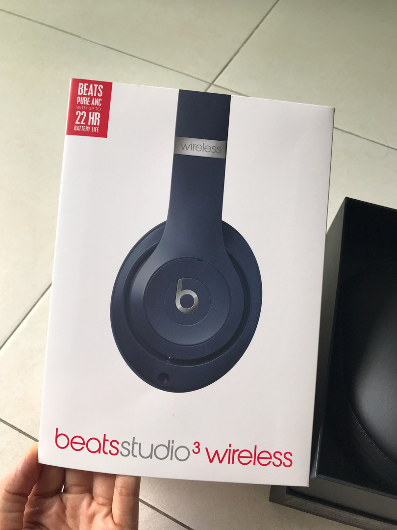 beatsstudio3 wireless - blue color , Audio, Earphones on Carousell