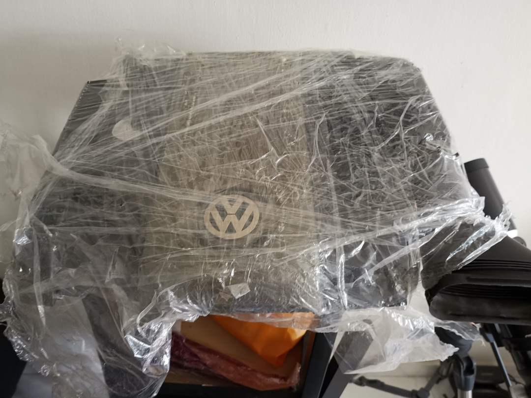 Golf gti MK5 engine cover, Car Accessories, Accessories on Carousell