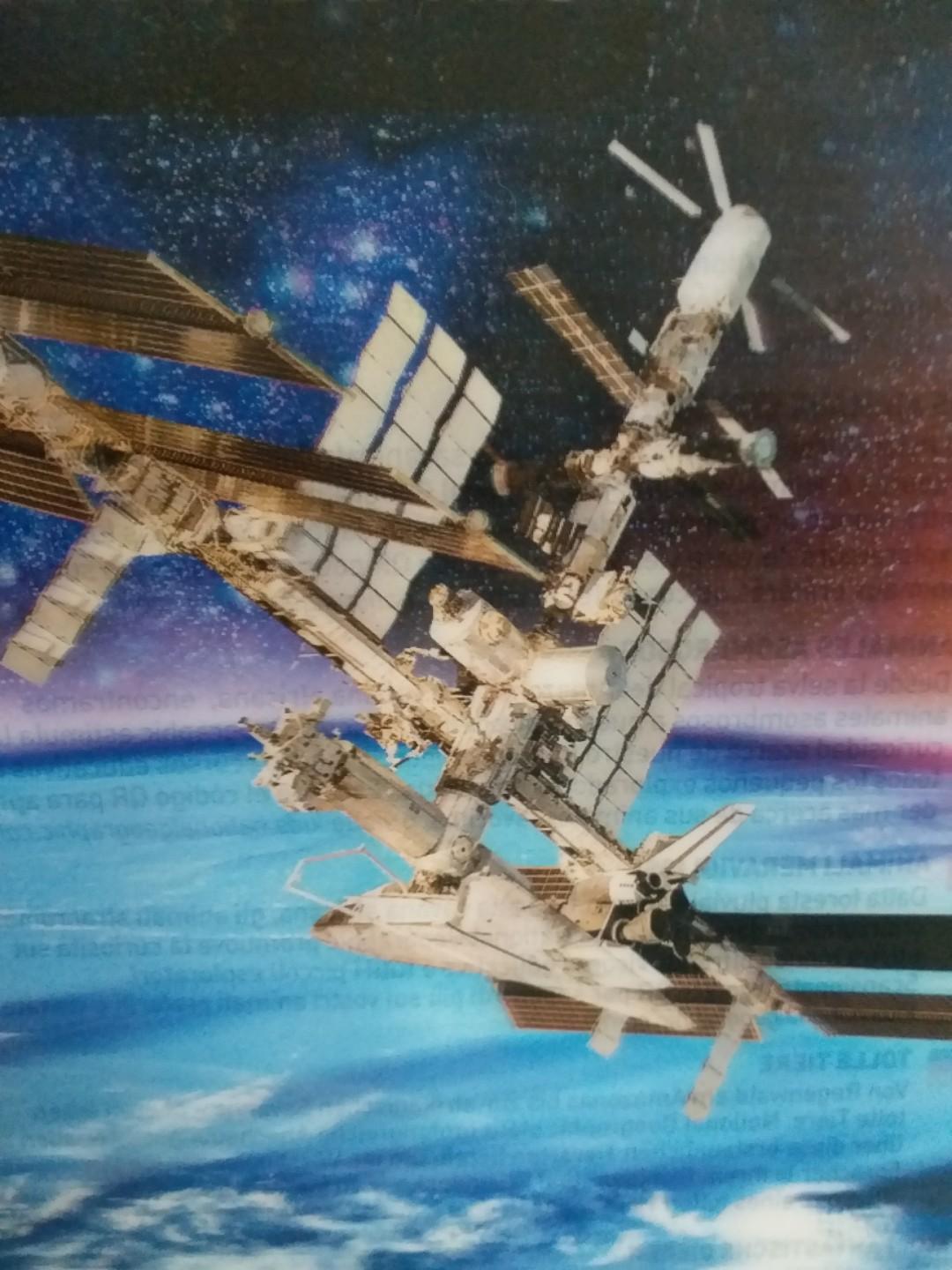 National Geographic 3D 立體 太空folder, 興趣及遊戲, 手作＆自家設計, 文具 - Carousell