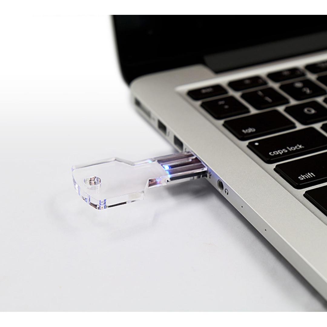 Transparent Key Thumbdrive (32 GB), Computers & Tech, Parts ...