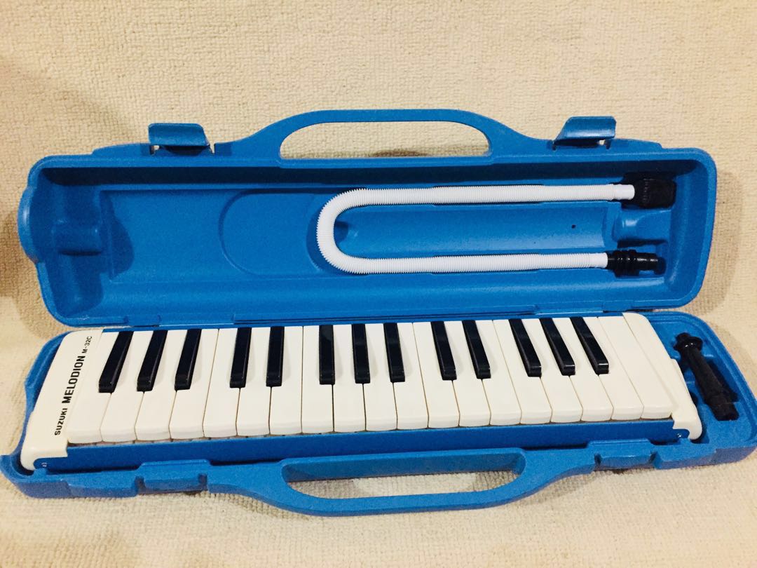 Suzuki Melodion A-32 and M-32C, Hobbies & Toys, Music & Media, CDs ...
