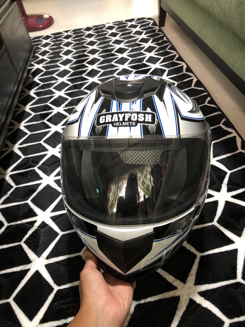 Grayfosh Helmet, Motorcycles, Motorcycle Apparel on Carousell