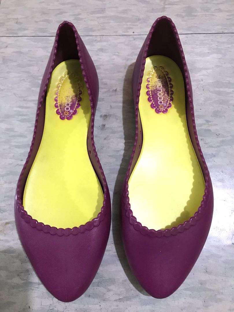 Rubber Flats - Monobo on Carousell