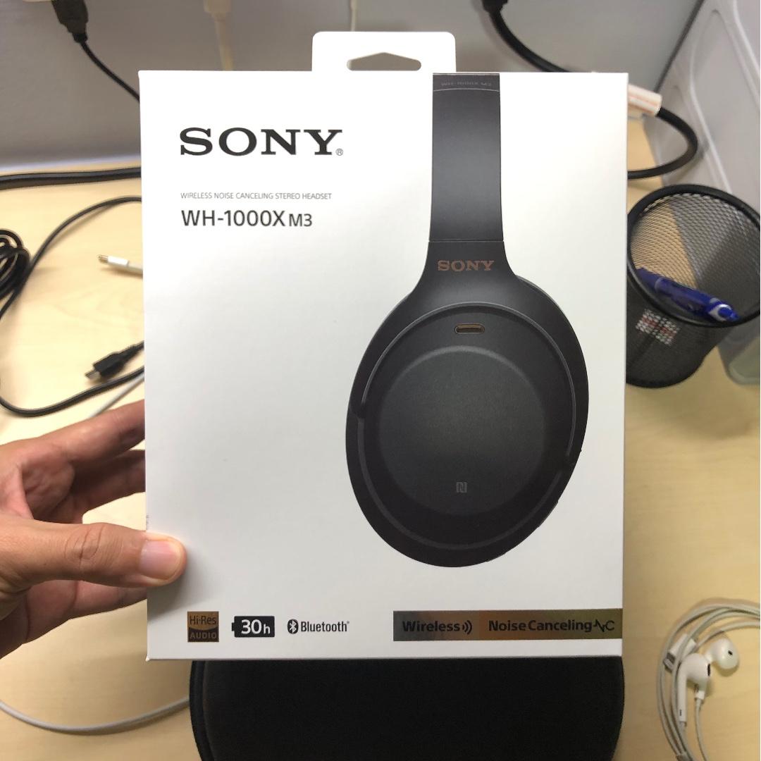 Sony WH-1000 Xm3 Noise Cancellation In very good condition with receipt ...
