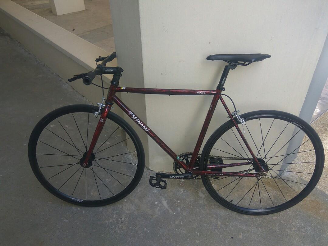 Tsunami snm 4130 red fixie full bike selling for friend, Sports ...