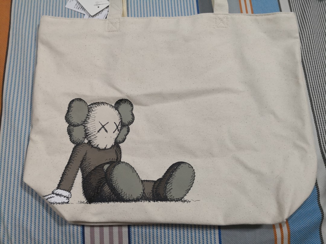 Uniqlo x Kaws tote bag (off white 1), Women's Fashion, Bags & Wallets ...