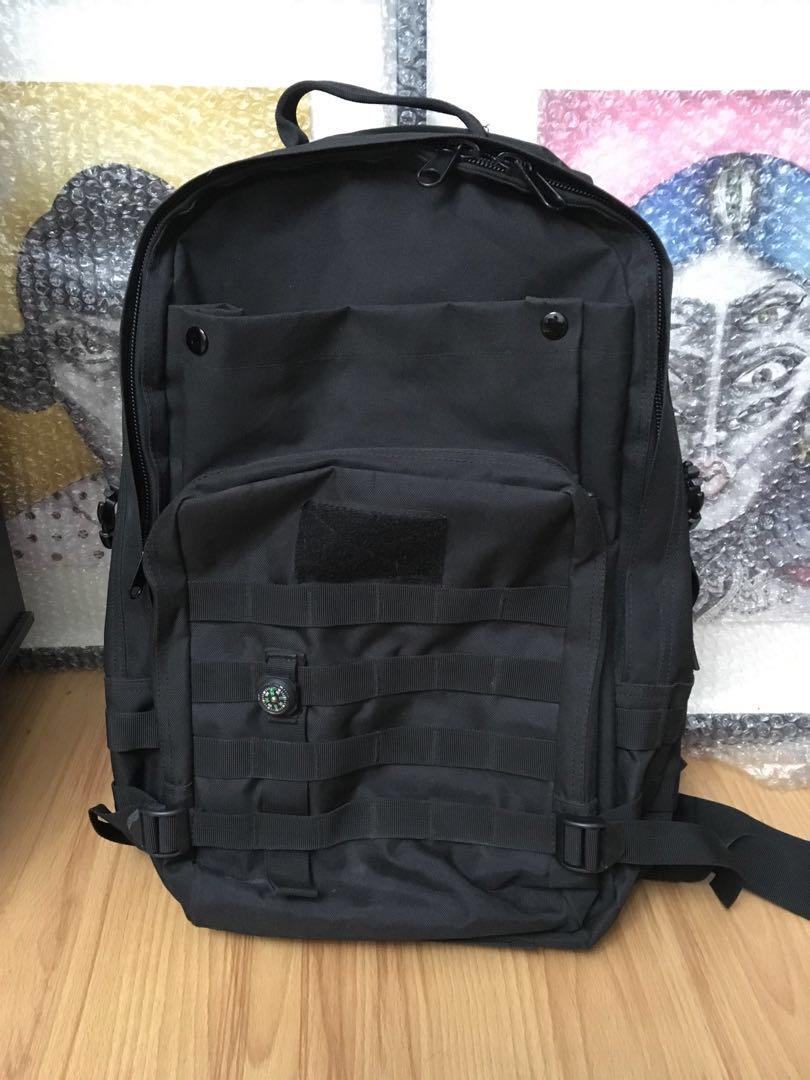 Black Military mole army backpack 19" x 16", Men's Fashion, Bags ...