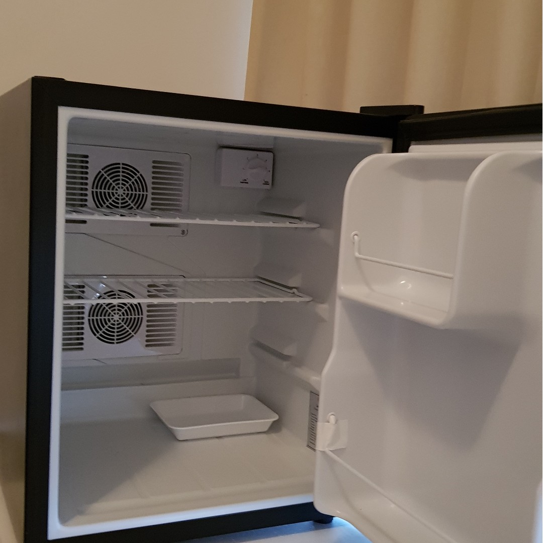 EuropAce ER 9250 50L. Bar Fridge, TV & Home Appliances, Kitchen ...
