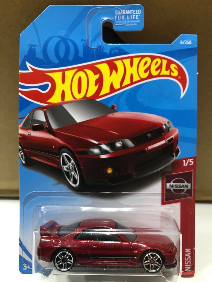 Hot Wheels Nissan Skylines GTR 33 (Response Red) R33 (39), Hobbies ...