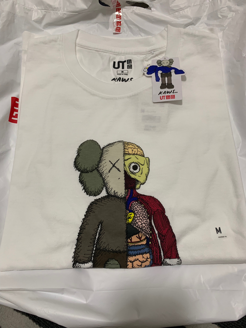 Kaws Limited Edition Tshirt, Men's Fashion, Tops & Sets, Tshirts & Polo ...