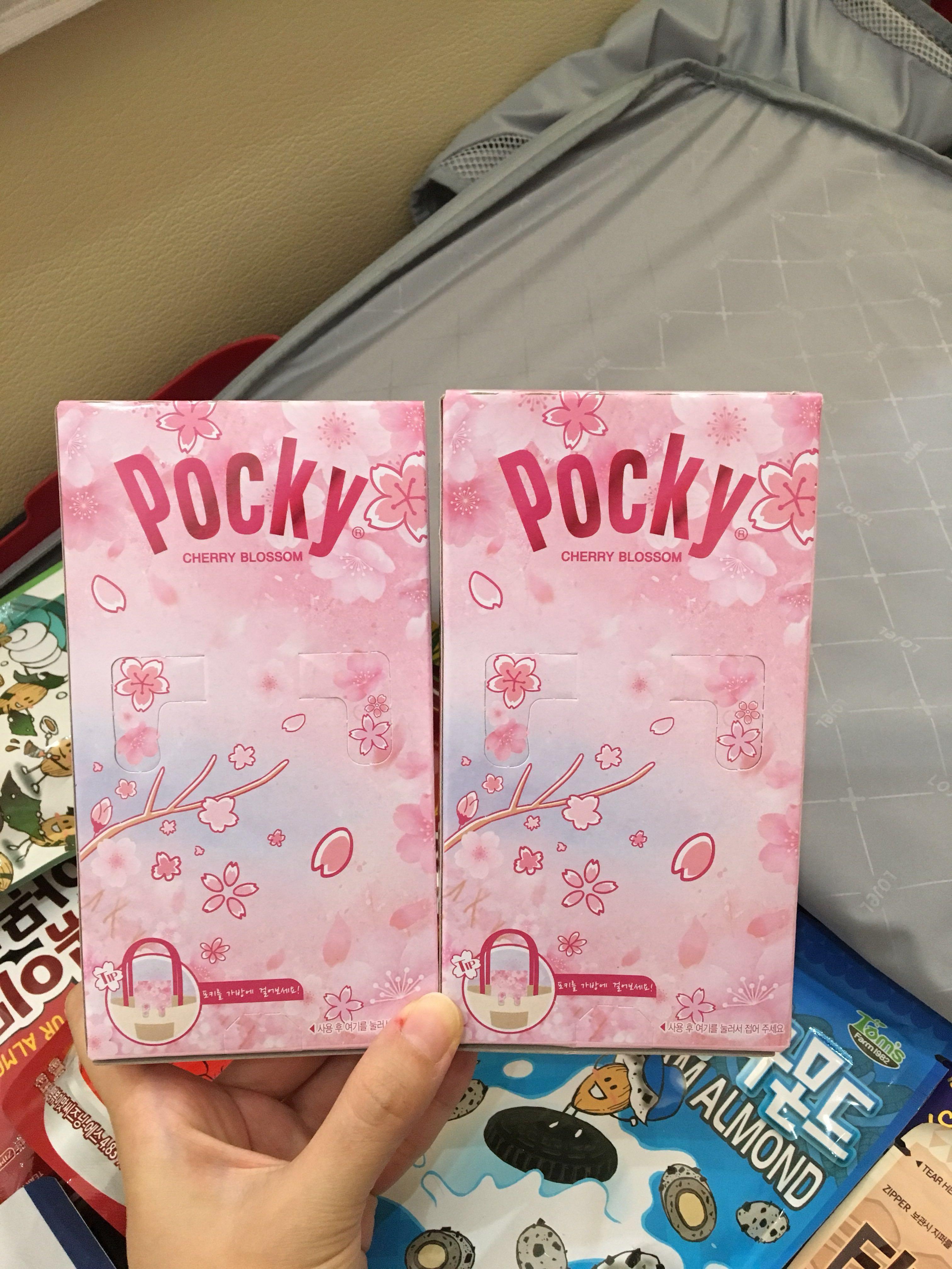 Pocky Korea Rasa Sakura Cherry Blossom, Makanan & Minuman, Snek di ...