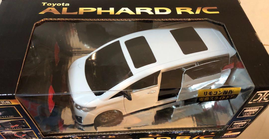 Toyota Alphard RC, Hobbies & Toys, Toys & Games on Carousell