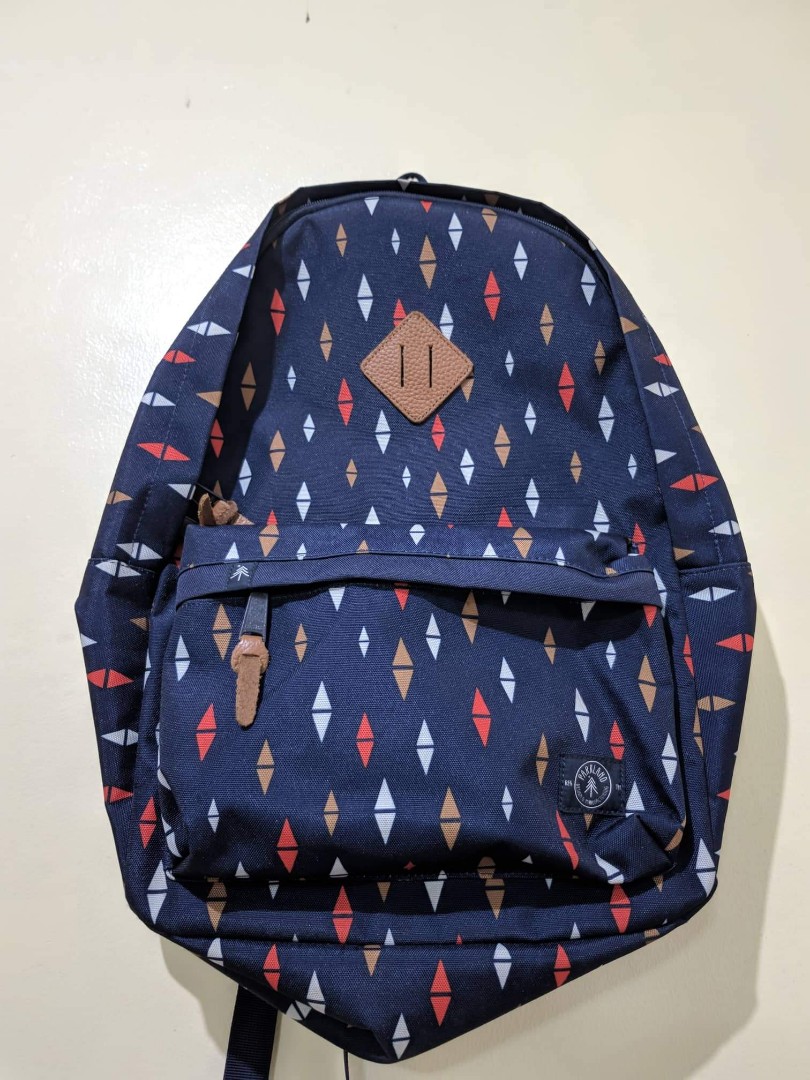 Parkland Meadow Backpack, Women's Fashion, Bags & Wallets, Backpacks on ...