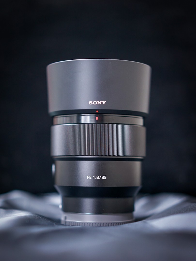Sony 85mm f1.8 (SEL85f18), Photography, Lens & Kits on Carousell