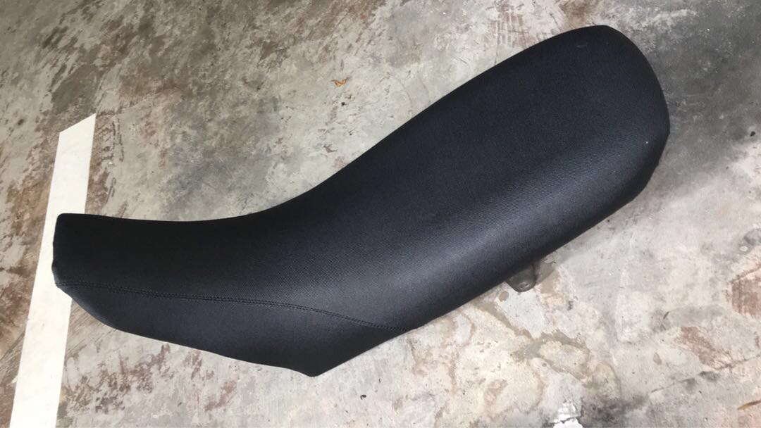 Suzuki DR650 seat for sale, Motorcycles, Motorcycle Accessories on ...