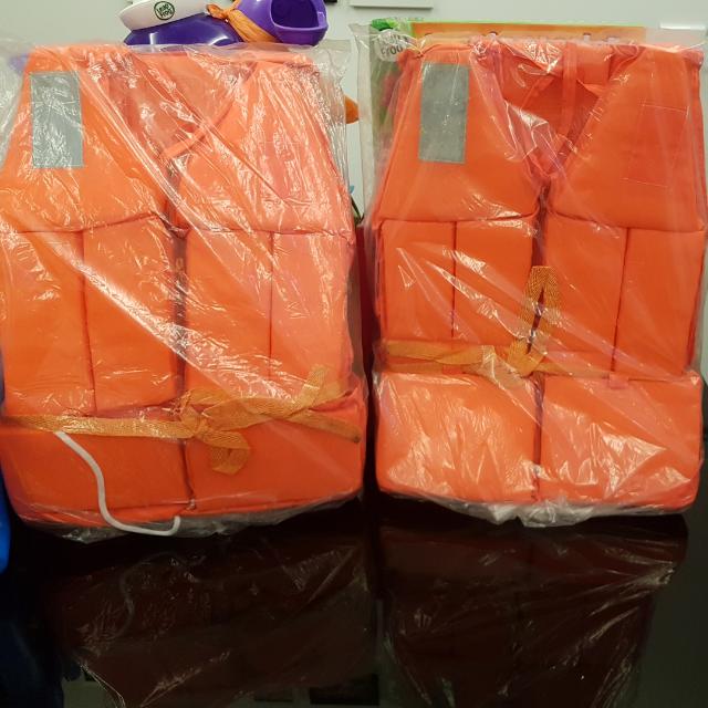 Brand New Lifevest, Sports Equipment, Sports & Games, Water Sports on ... Brand New Lifevest, Sports Equipment, Sports & Games, Water Sports on ...