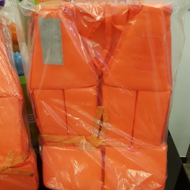 Brand New Lifevest, Sports Equipment, Sports & Games, Water Sports on ... Brand New Lifevest, Sports Equipment, Sports & Games, Water Sports on ...