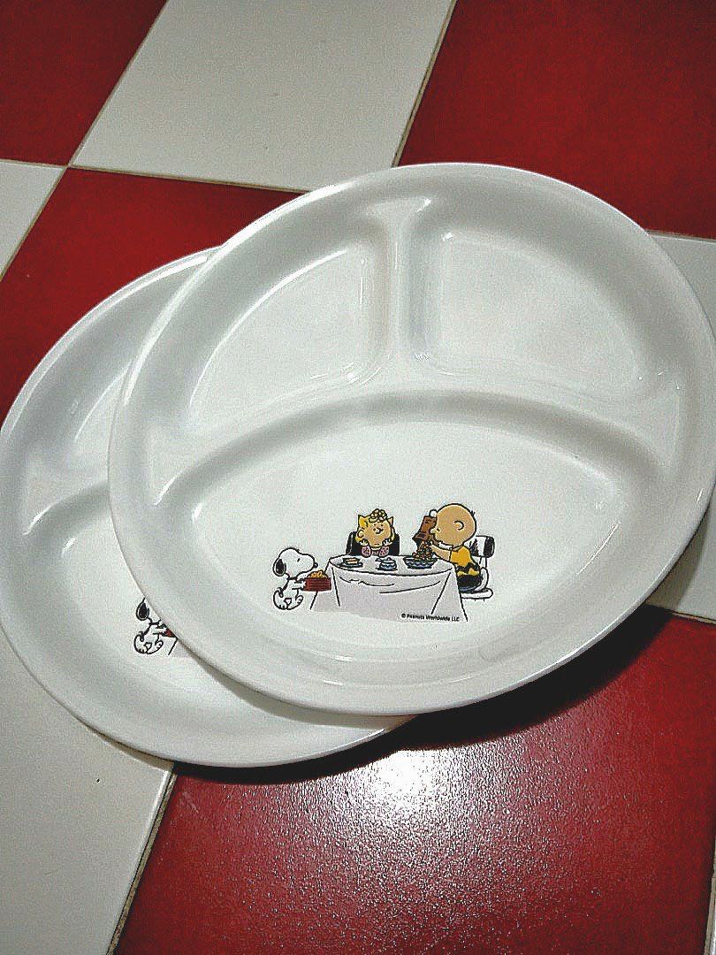 Corelle Corningware Peanuts Snoopy Plate, Furniture & Home Living ...
