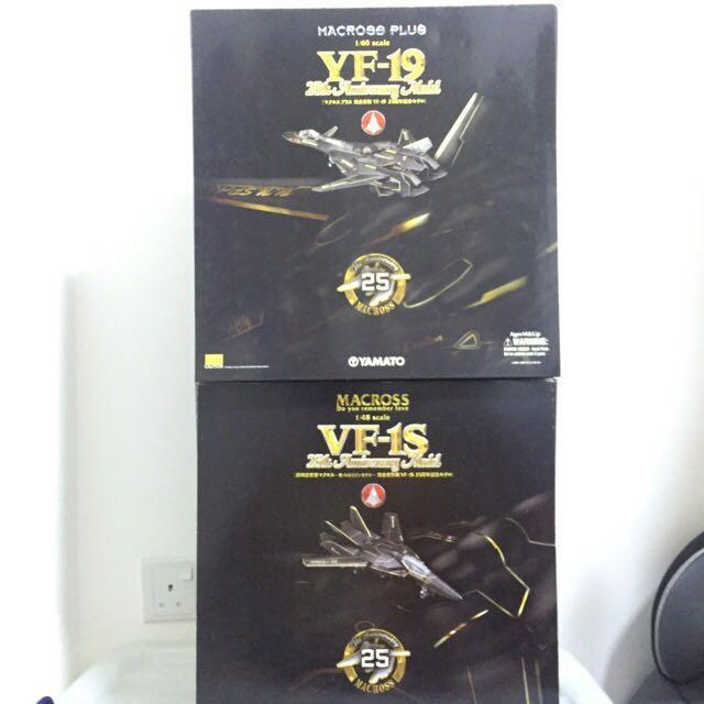 MACROSS PLUS 1/60 scale YF-19 & MACROSS "Do You Remember Love" 1/48 scale VF-1S 25th Anniversary ...