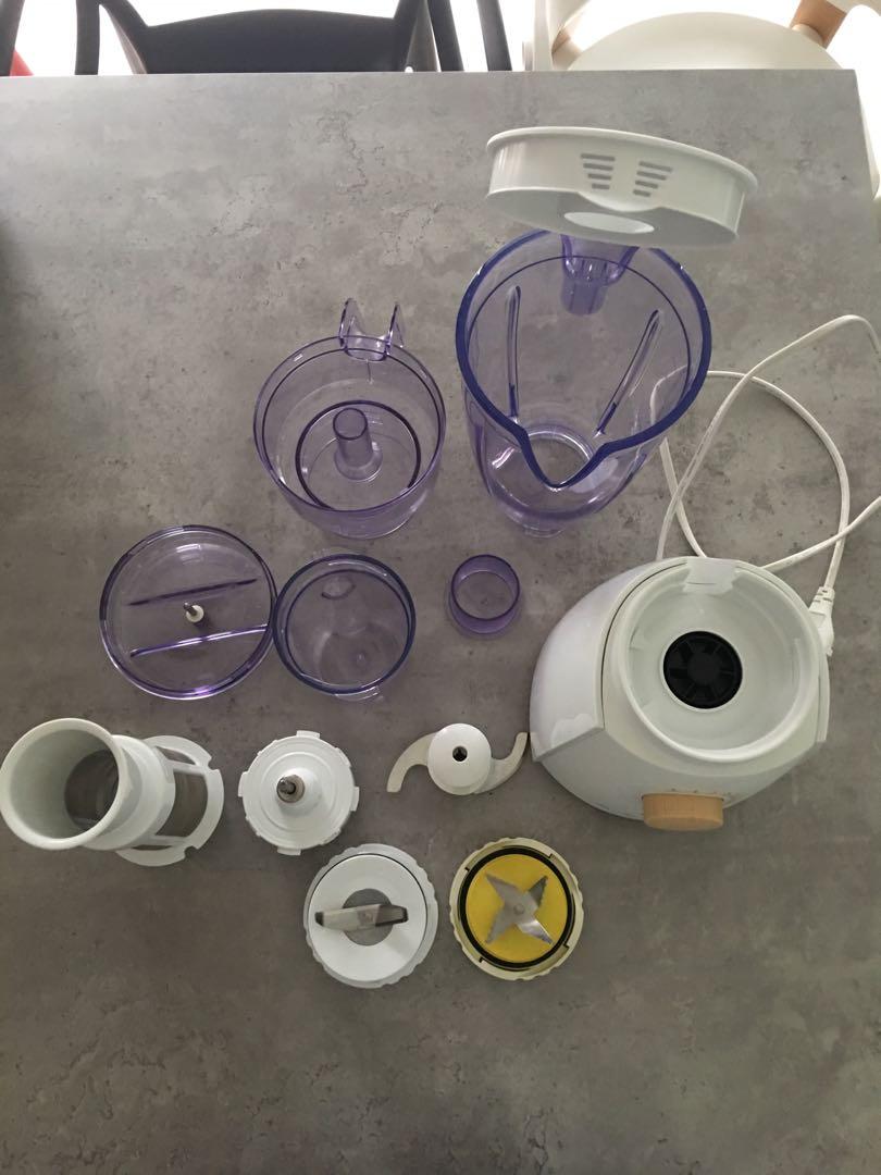 Philips blender set, TV & Home Appliances, Kitchen Appliances, Juicers ...