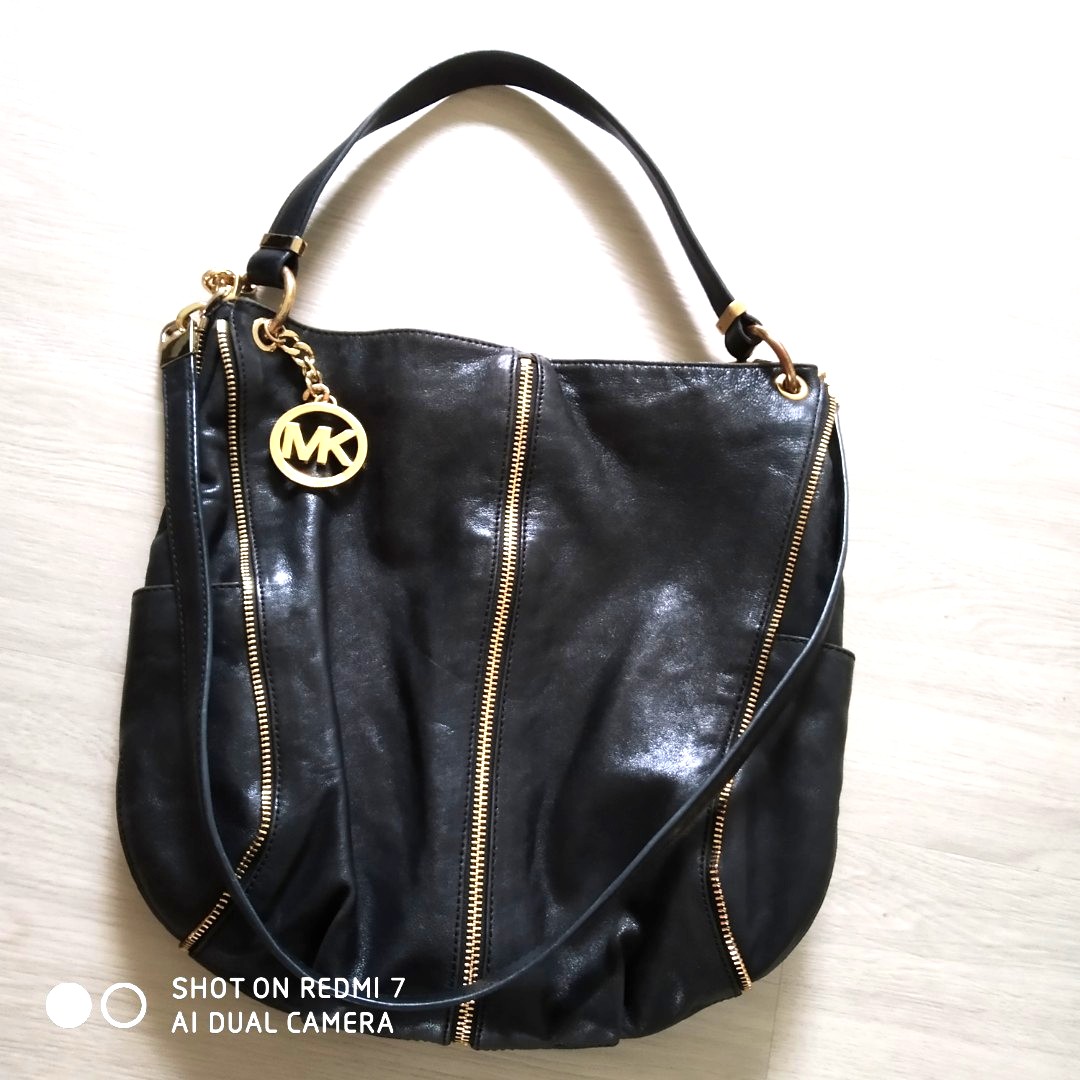 Pre-loved Original MK leather handbag, Women's Fashion, Bags & Wallets ...