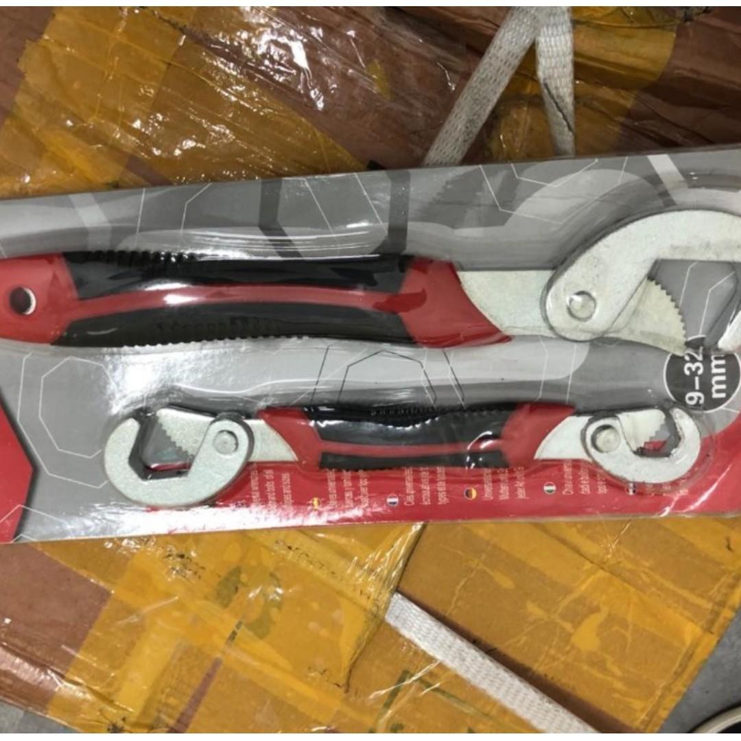 Snap n grip wrench (Universal Wrench), Motorcycles, Motorcycle ...