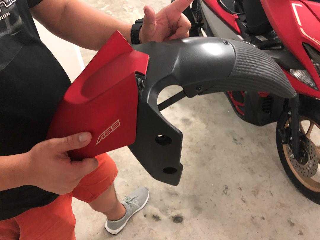 AEROX | FRONT FENDER EXTENSION, Motorcycles, Motorcycle Accessories on ...