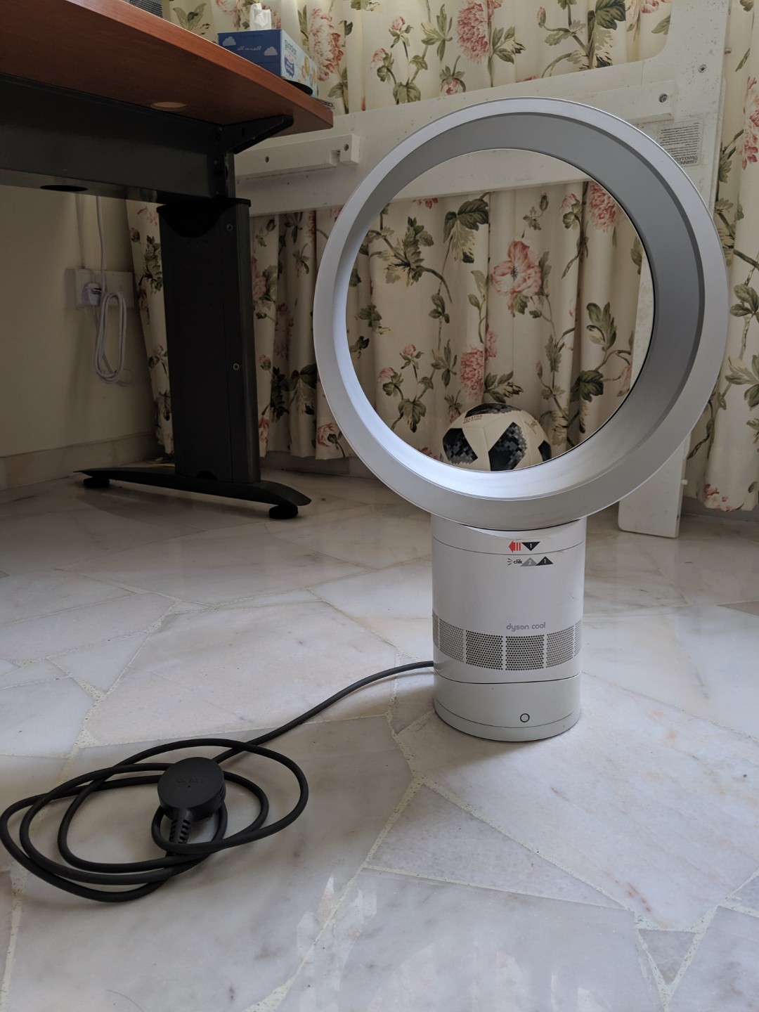 Dyson Bladeless Fan Pure Cool, Furniture & Home Living, Lighting & Fans ...