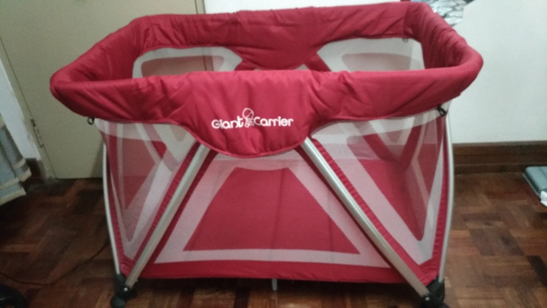Giant Carrier Geoffrey Crib/Playpen (Red), Babies & Kids, Baby Nursery ...
