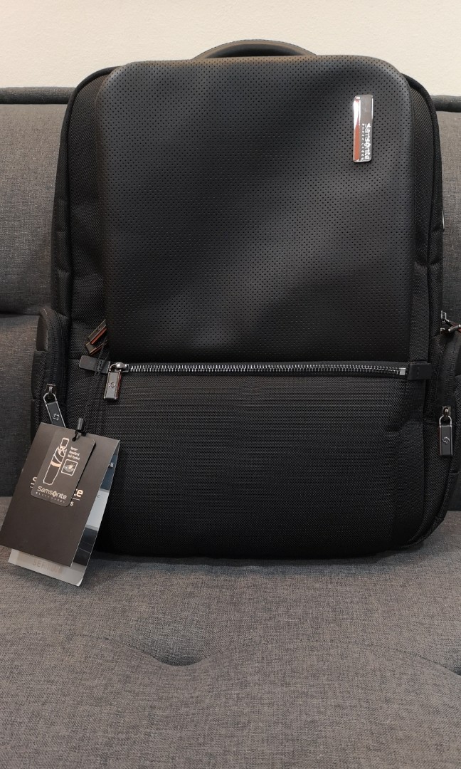 Samsonite Leather Backpack, Men's Fashion, Bags, Backpacks on Carousell