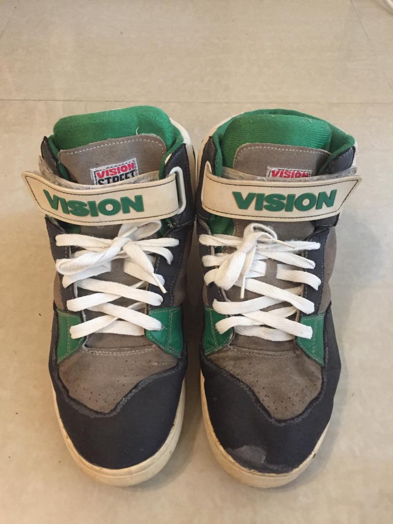 Vision Street Wear 14000 Skateboarding Shoes, Men's Fashion, Footwear ...