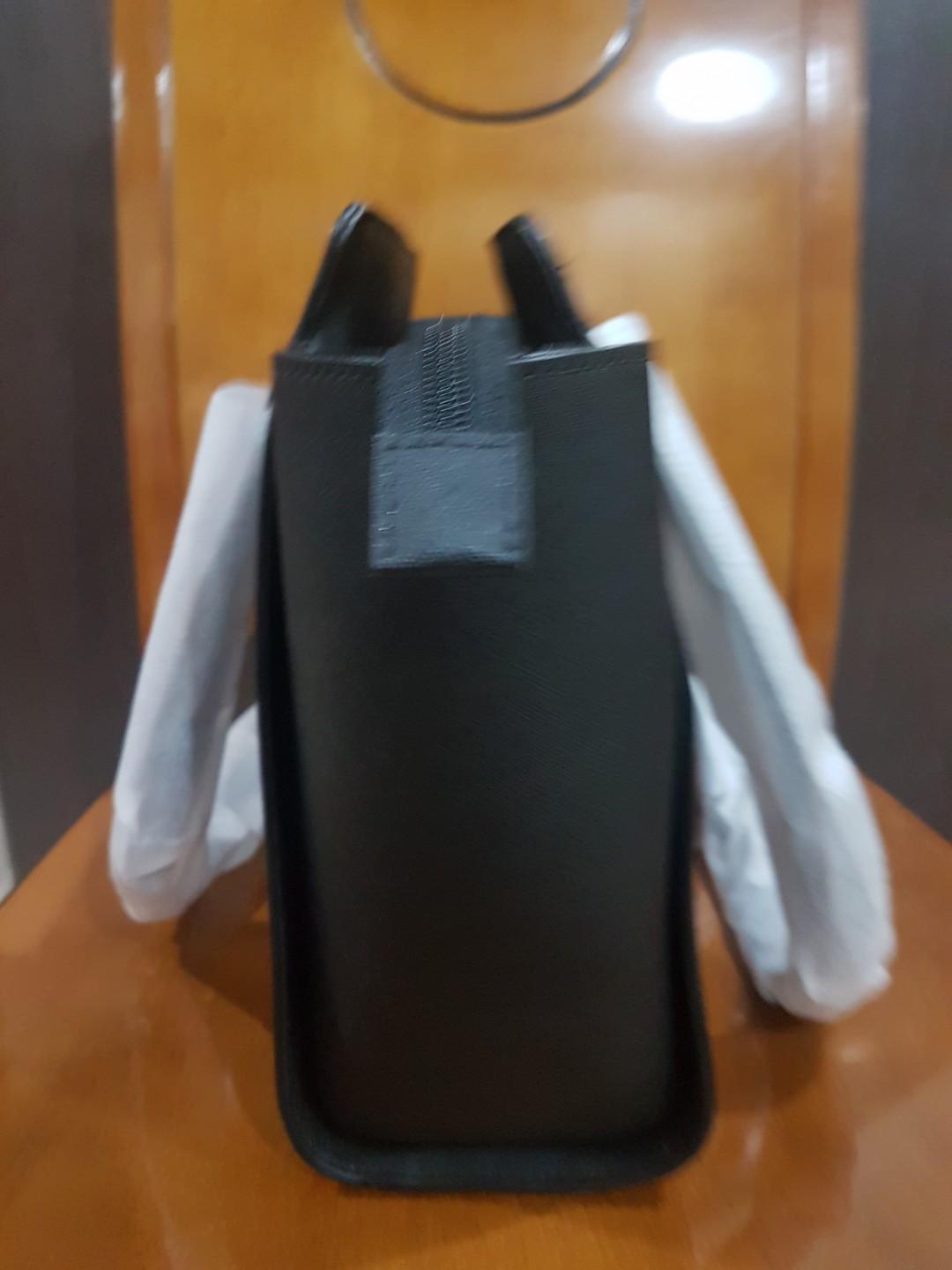 Original Karl Lagerfelds, Women's Fashion, Bags & Wallets, Purses ...