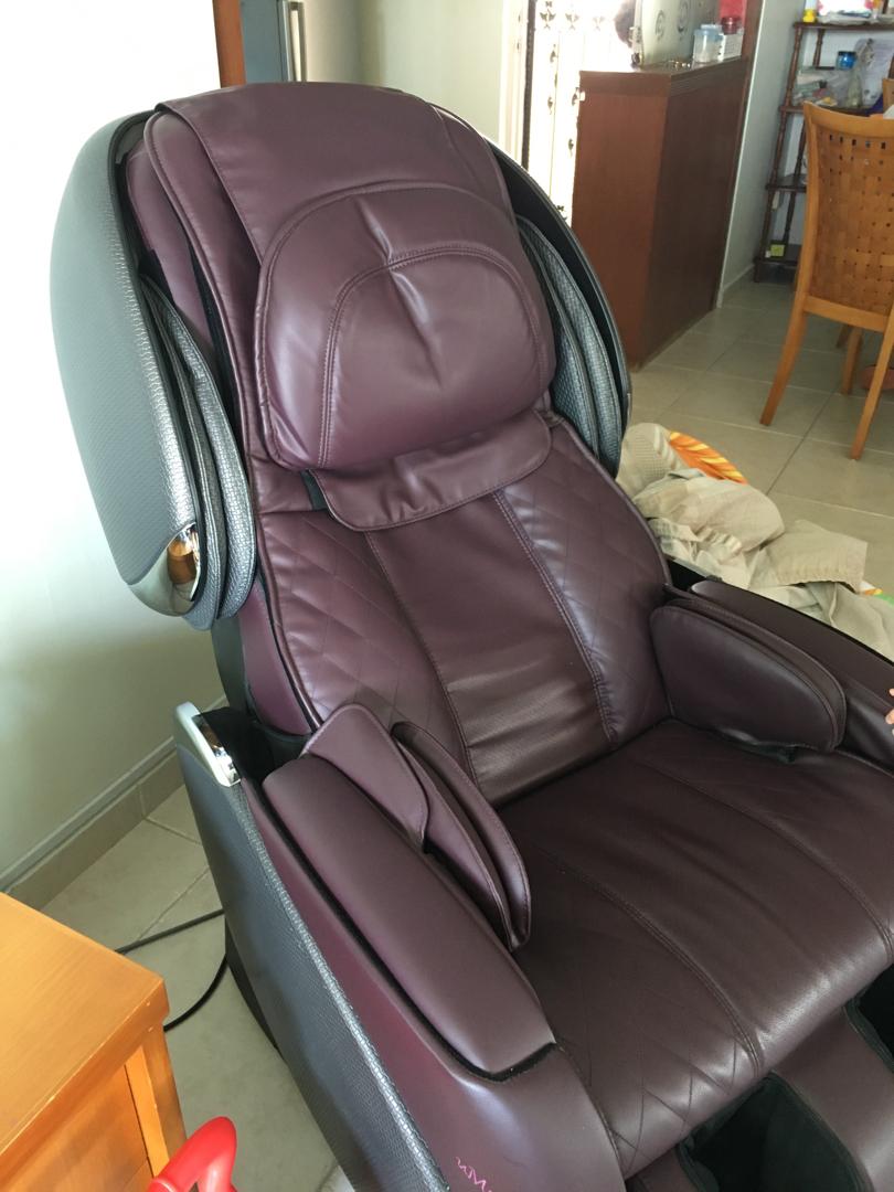 Osim Massage Chair UMagic, Furniture & Home Living, Furniture, Chairs ...