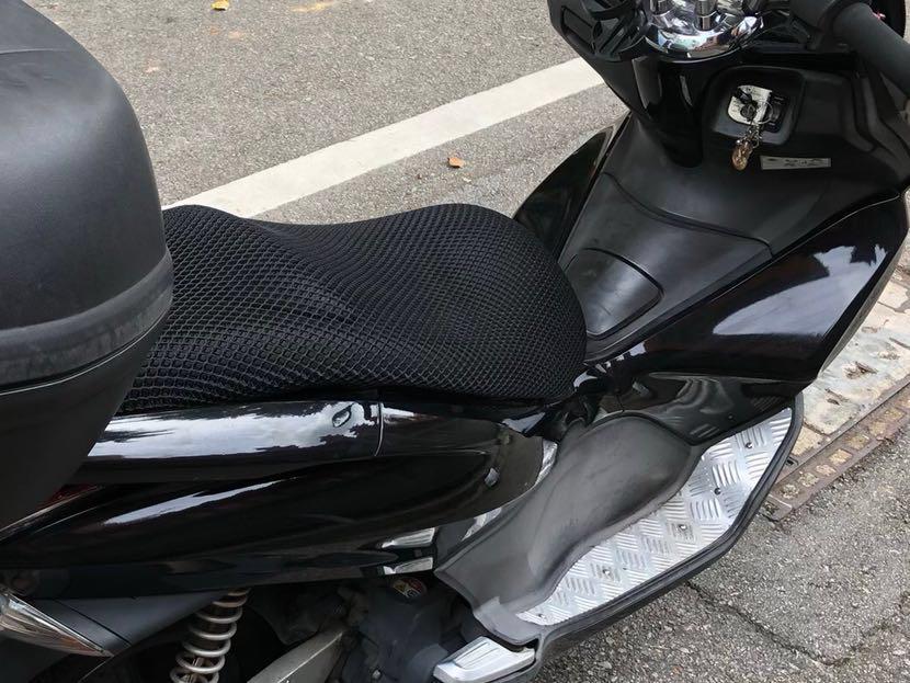 PCX seat netting , Motorcycles, Motorcycle Accessories on Carousell