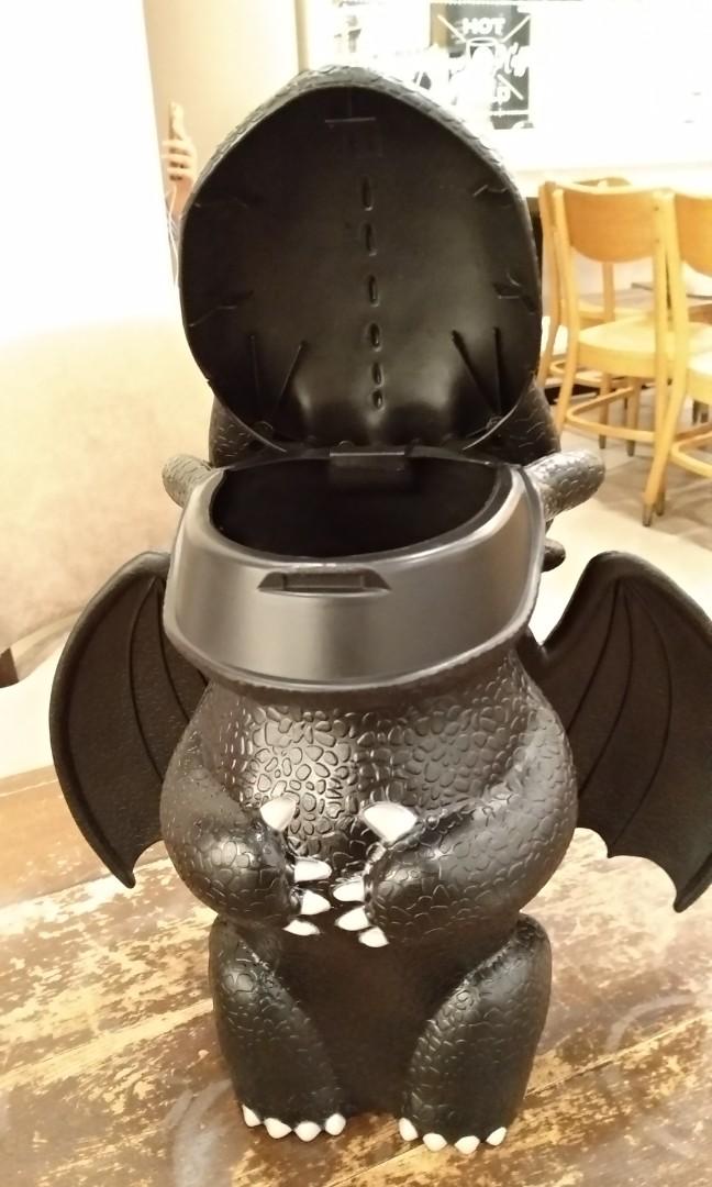 Toothless popcorn bucket, Everything Else on Carousell