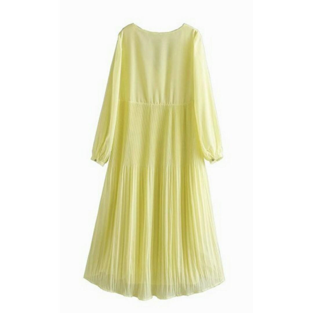 V Meck Maxi Dress, Women's Fashion, Dresses & Sets, Dresses on Carousell