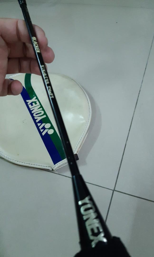 Vintage YONEX B-8100 Blacken badminton racquet, Hobbies & Toys, Collectibles & Memorabilia ...
