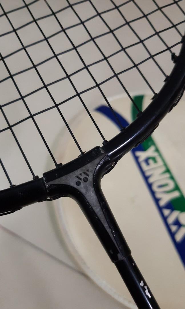 Vintage YONEX B-8100 Blacken badminton racquet, Hobbies & Toys, Collectibles & Memorabilia ...