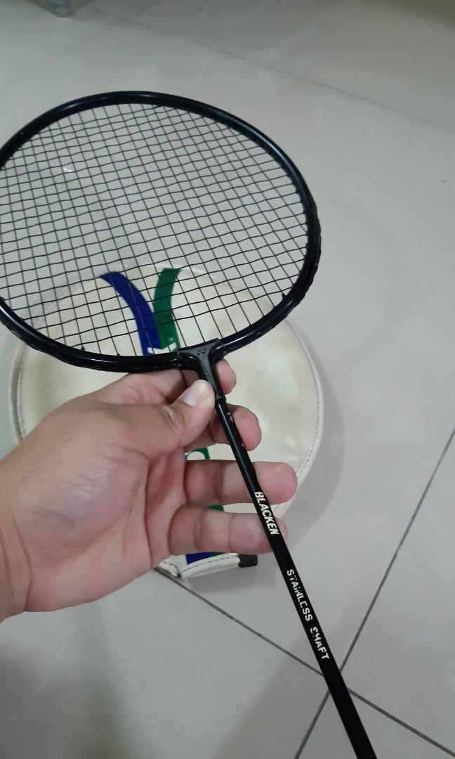 Vintage YONEX B-8100 Blacken badminton racquet, Hobbies & Toys, Collectibles & Memorabilia ...