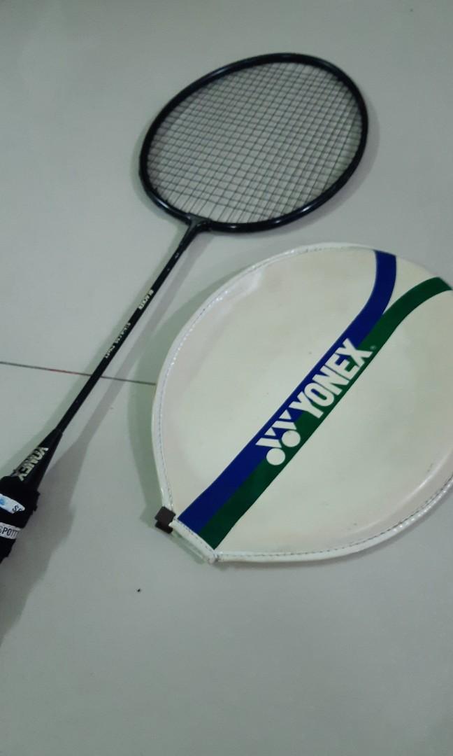 Vintage YONEX B-8100 Blacken badminton racquet, Hobbies & Toys, Collectibles & Memorabilia ...