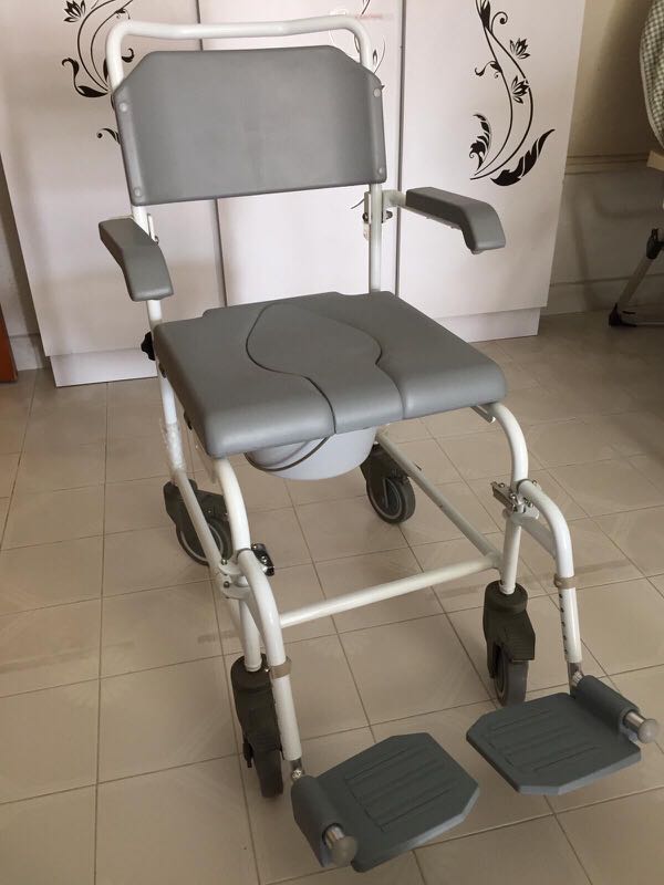 Deluxe padded mobile commode, Health & Nutrition, Medical Supplies ...