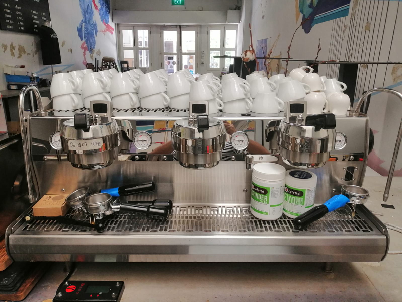 Synesso Hydra 3-Group Coffee Machine, TV & Home Appliances, Kitchen ...