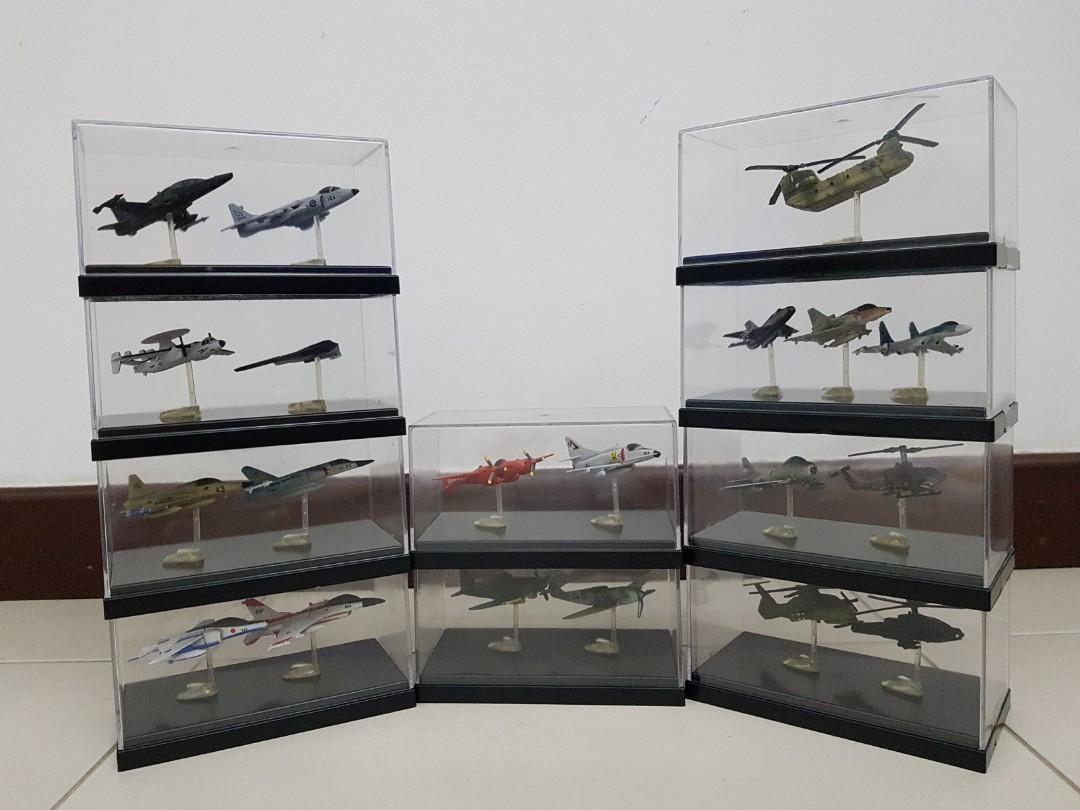 Aircraft 1:72 Scale Display Case With 1:72 Scale Military, 40% OFF