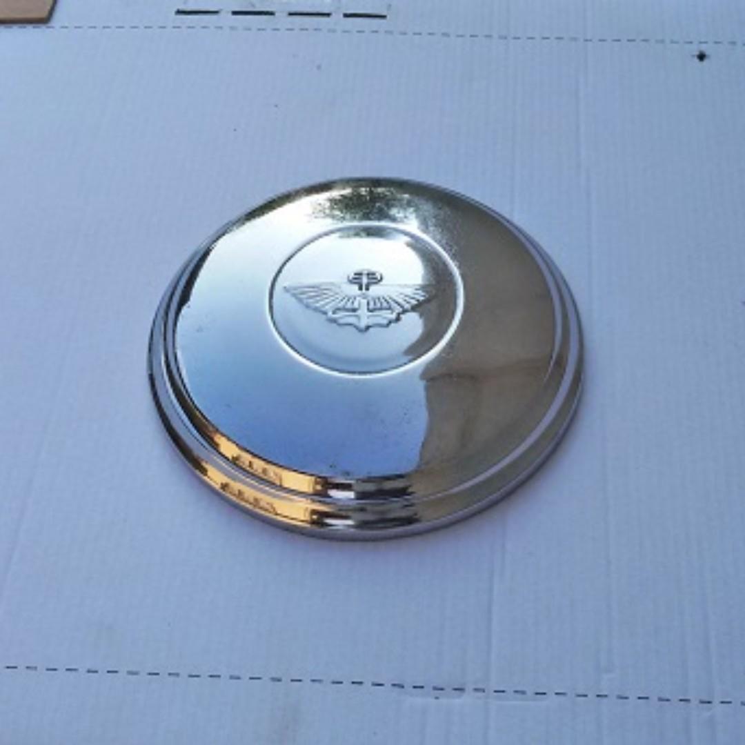 Austin A40 hubcap, Auto Accessories on Carousell