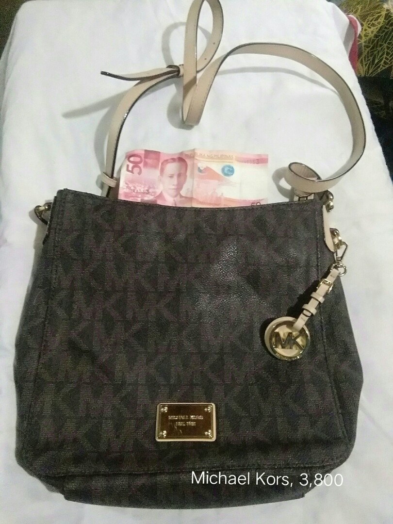 Michael Kors Convertible 2 Way Bag, Women's Fashion, Bags & Wallets ...